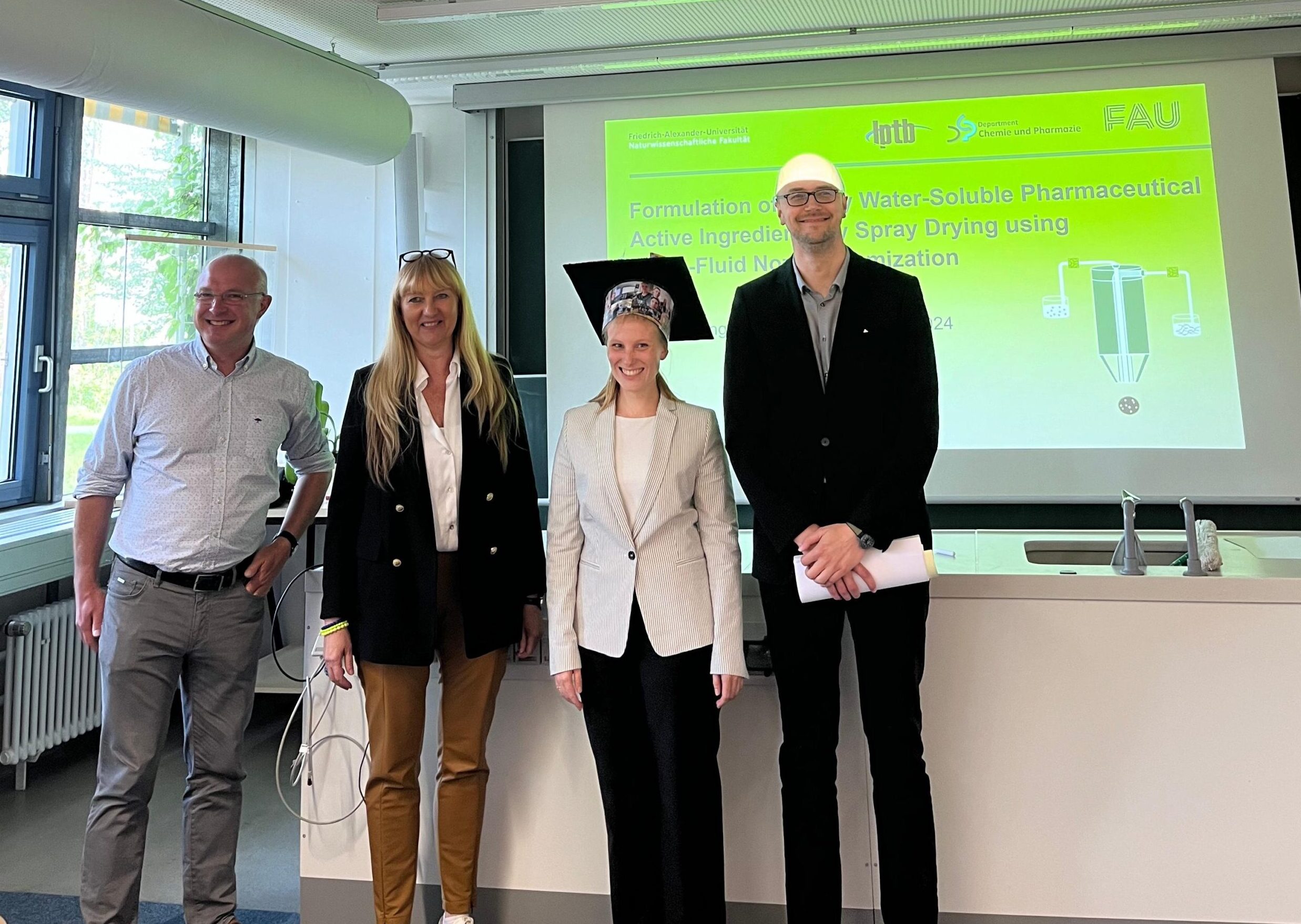 Carolina Corell sucessfully defended her thesis - Department of ...